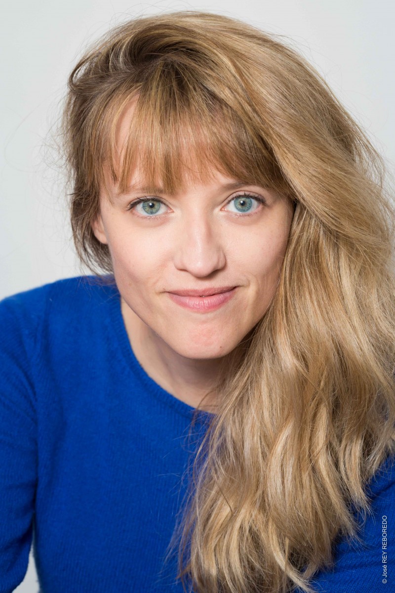 SERIE TV LELIA NEVERTactuellement sur France 3 dans"LA STAGIAIRE ...