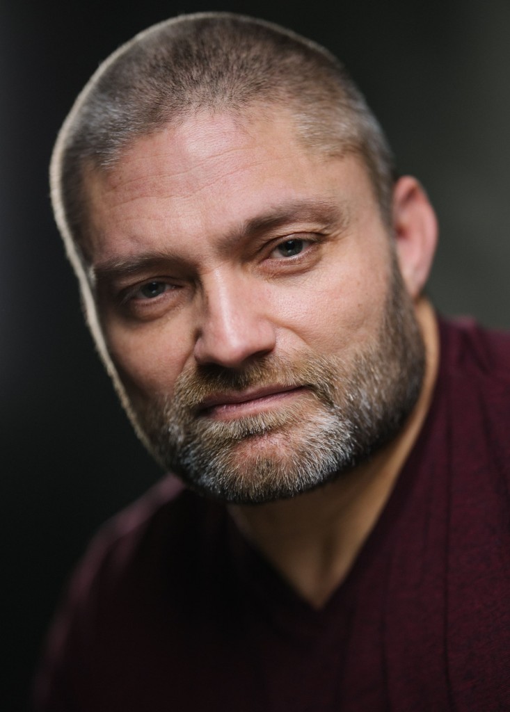 SERIE TV CHRISTOPHE PEREZ Prochainement sur France TV Slash dans la ...